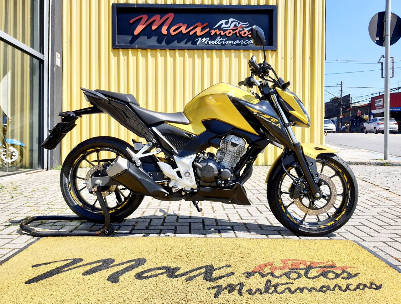 HONDA CB 300 F TWISTER ABS - 2023 - DOURADA - Max Motos Guarulhos